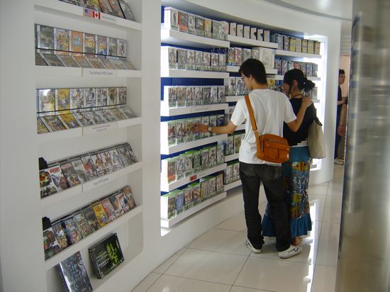 Electronic Arts as a tourist attraction, inside the EA Experience ...