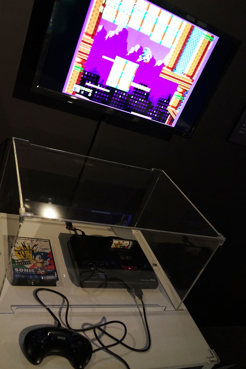 Take A Tour Inside This Awesome ‘90s To Early-‘00s Video Games-Themed ...